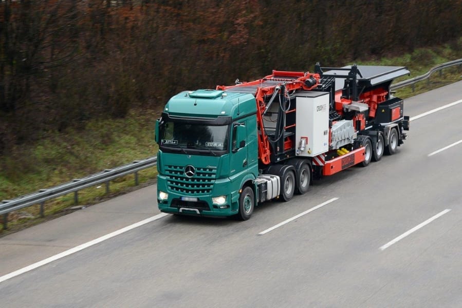 Mobile Brecheranlage ausgeliefert - Crush + Size Technology GmbH & Co. KG